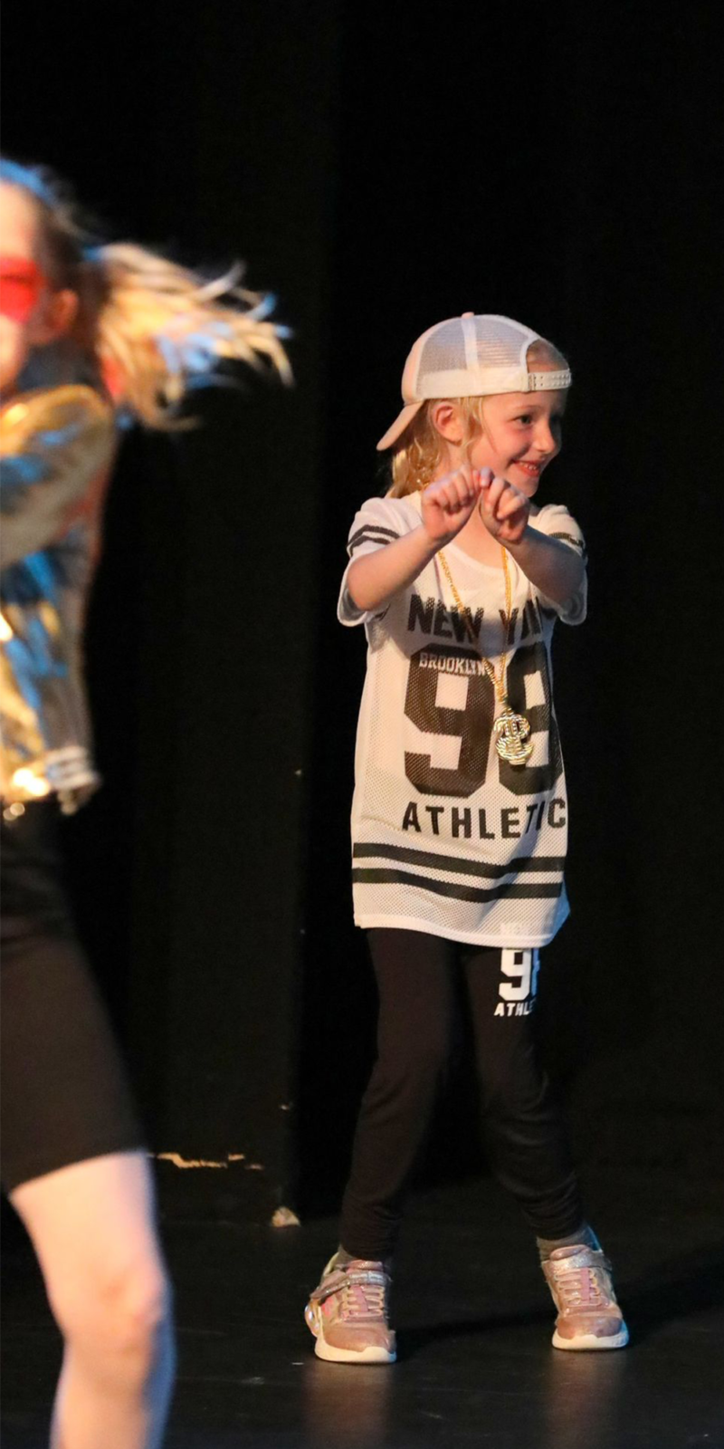 Classes - Universal Dance
